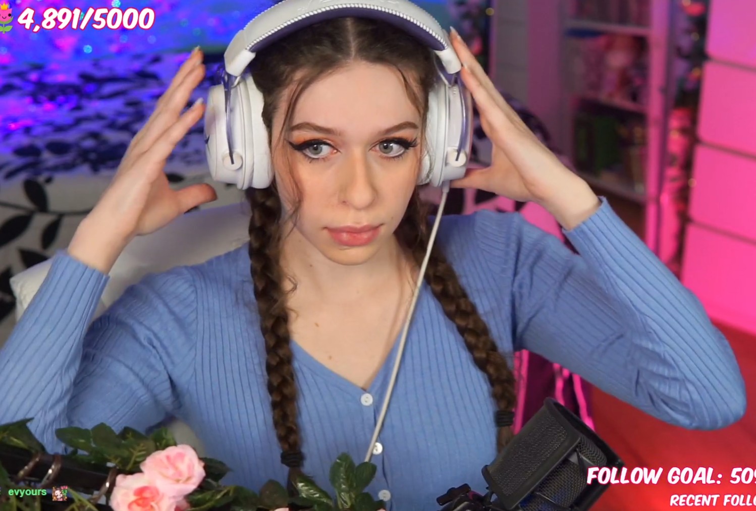 I think she should show more skin | Scrolller