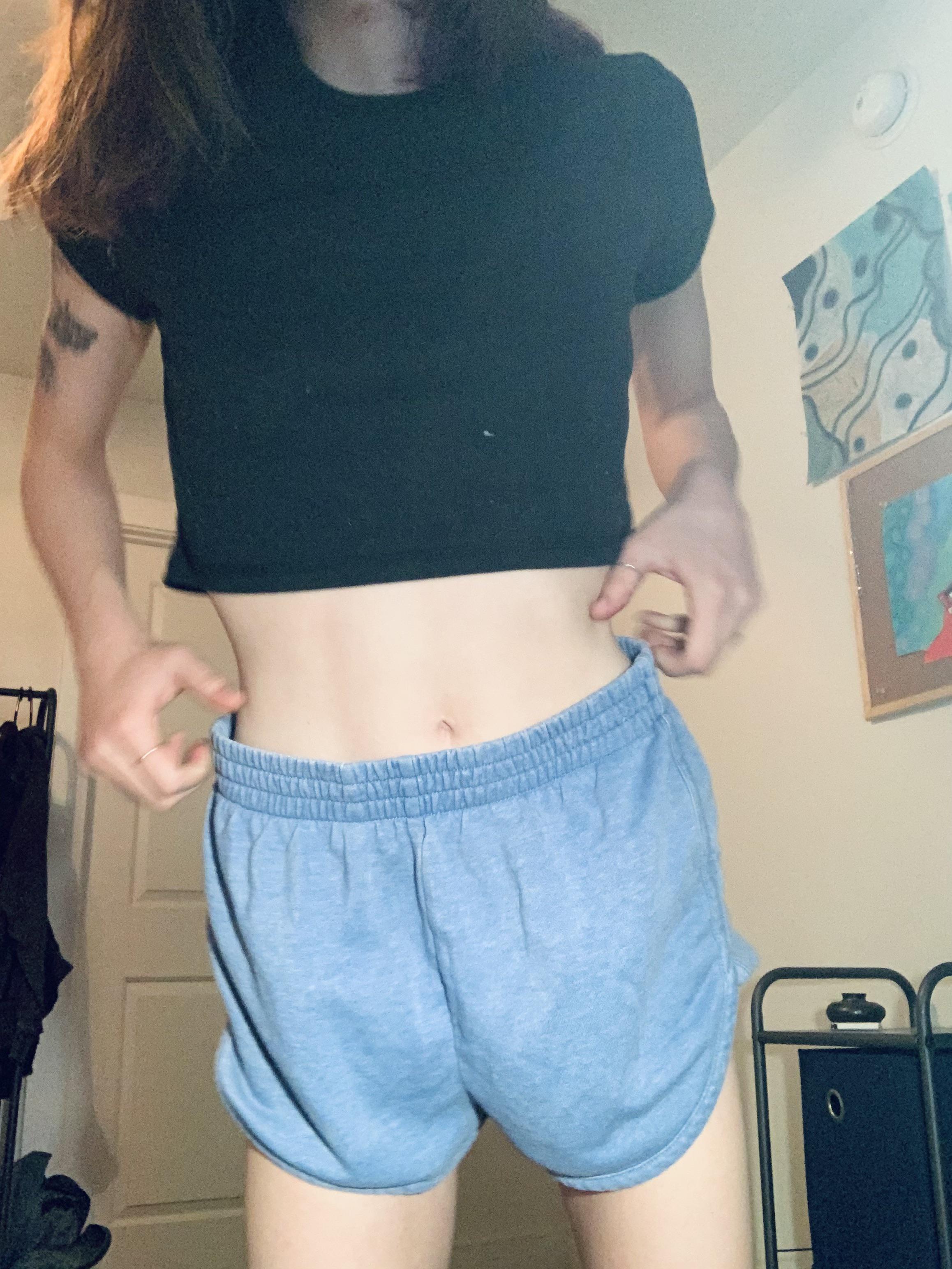 i think this outfit is perfect for showing off my midriff | Scrolller