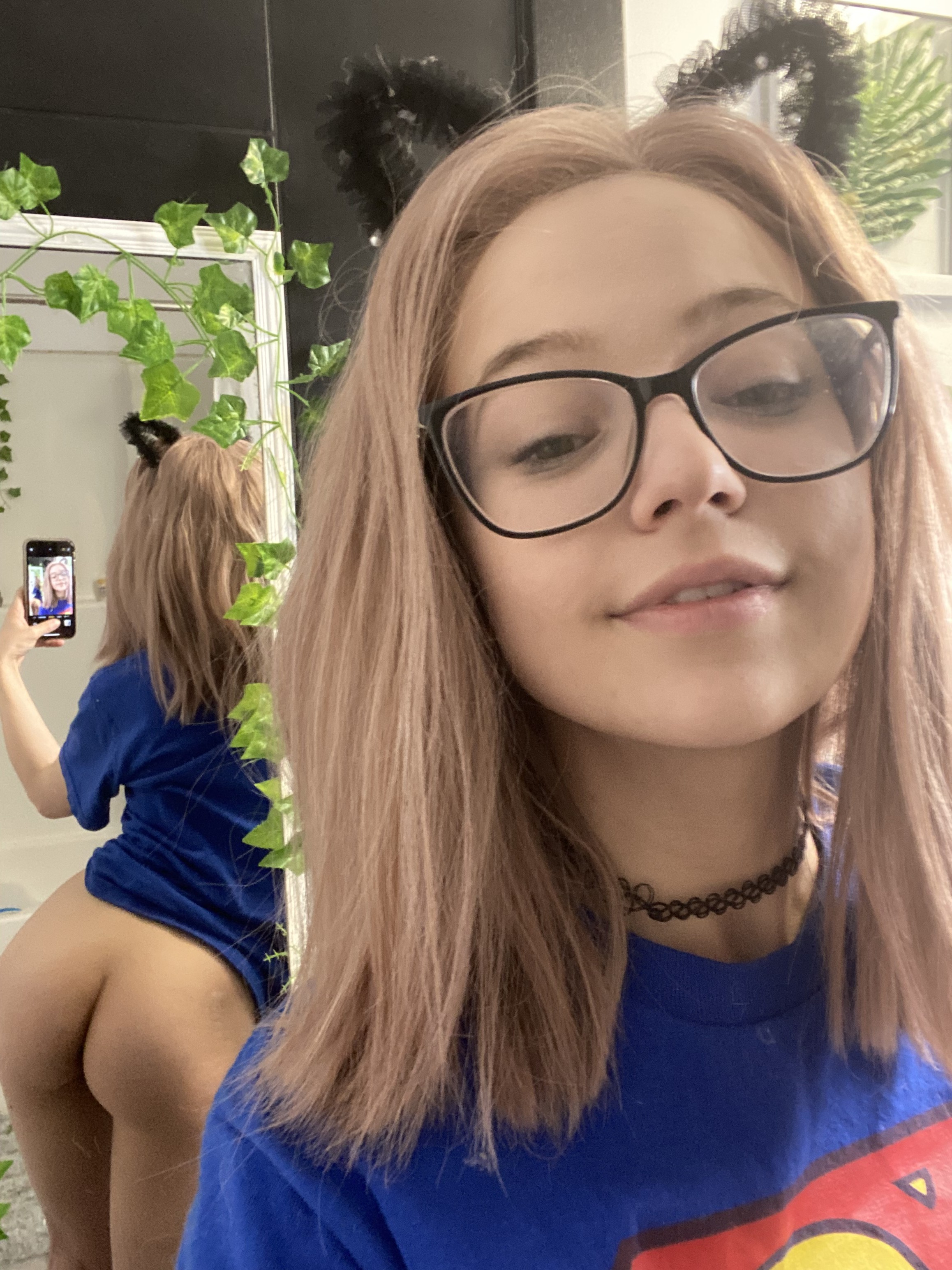 What do you think of my bite-sized booty? | Scrolller