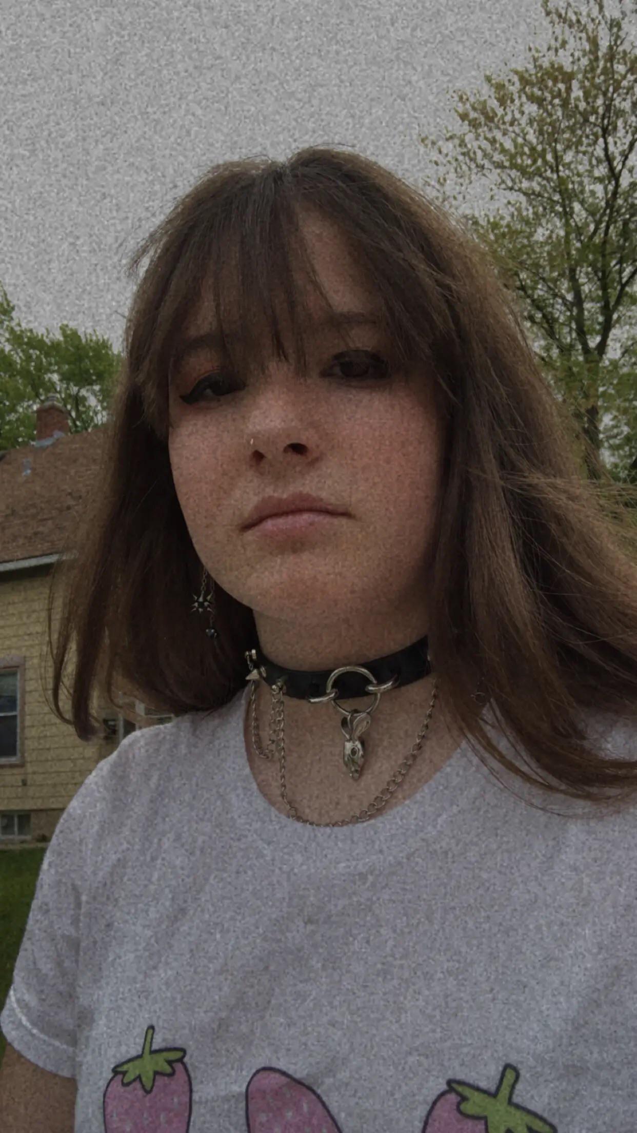 I tried putting some makeup on for the first time In awhile. (F16) | Scrolller