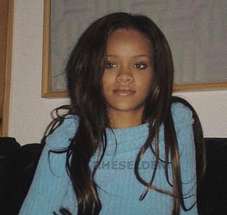 I wanna hump and cum all over Rihanna’s face! | Scrolller