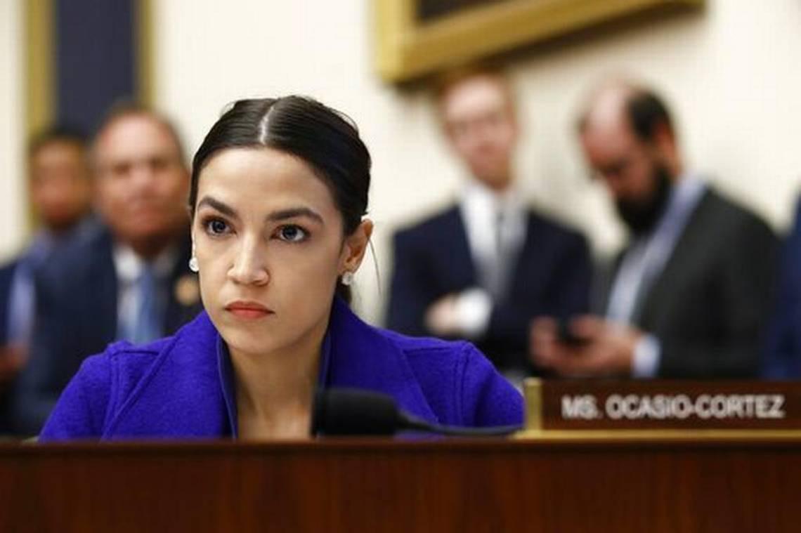 I want her to give me this death stare look while she makes me her foot slave | Scrolller