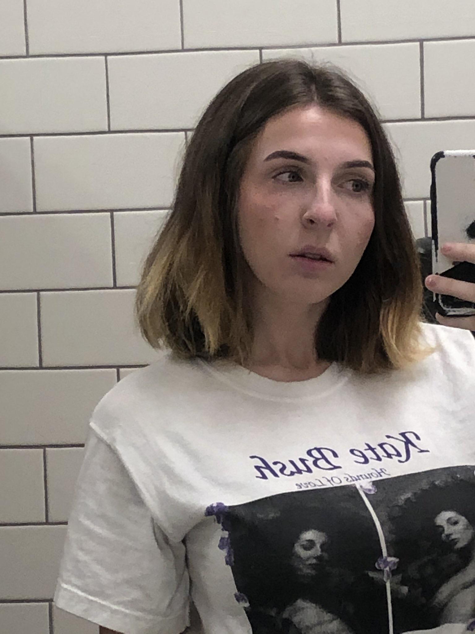 I want to cry | Scrolller