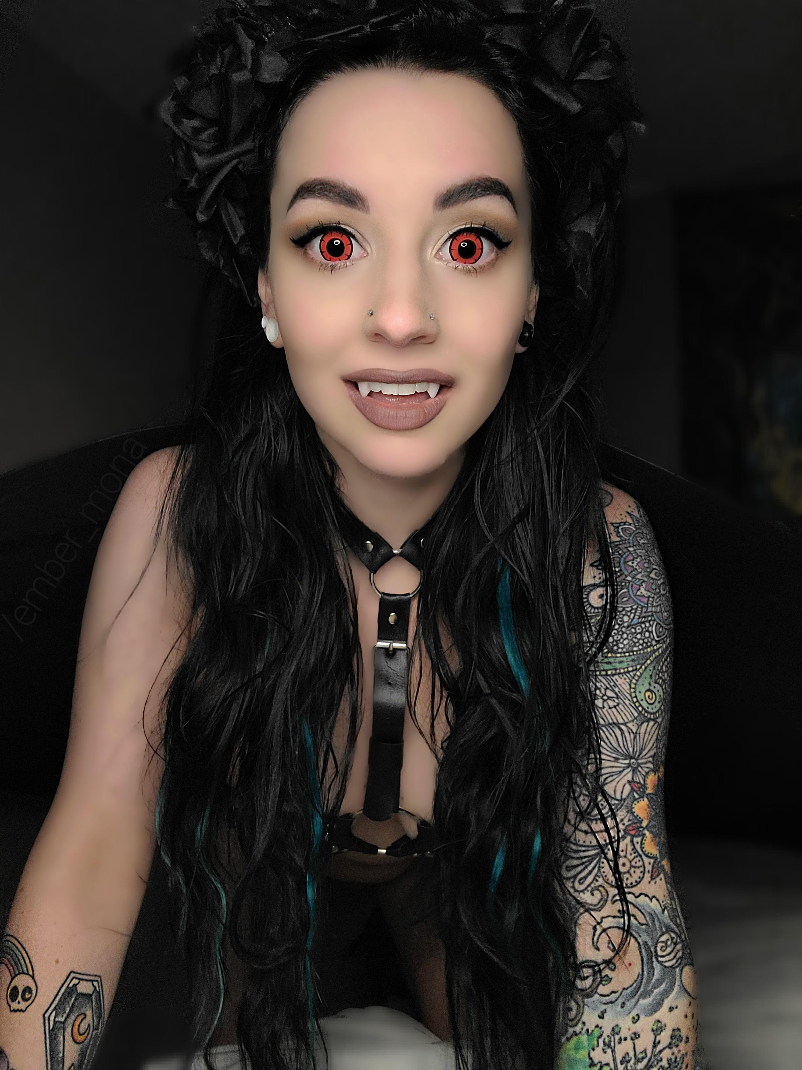 I want to suck your ....blood. | Scrolller