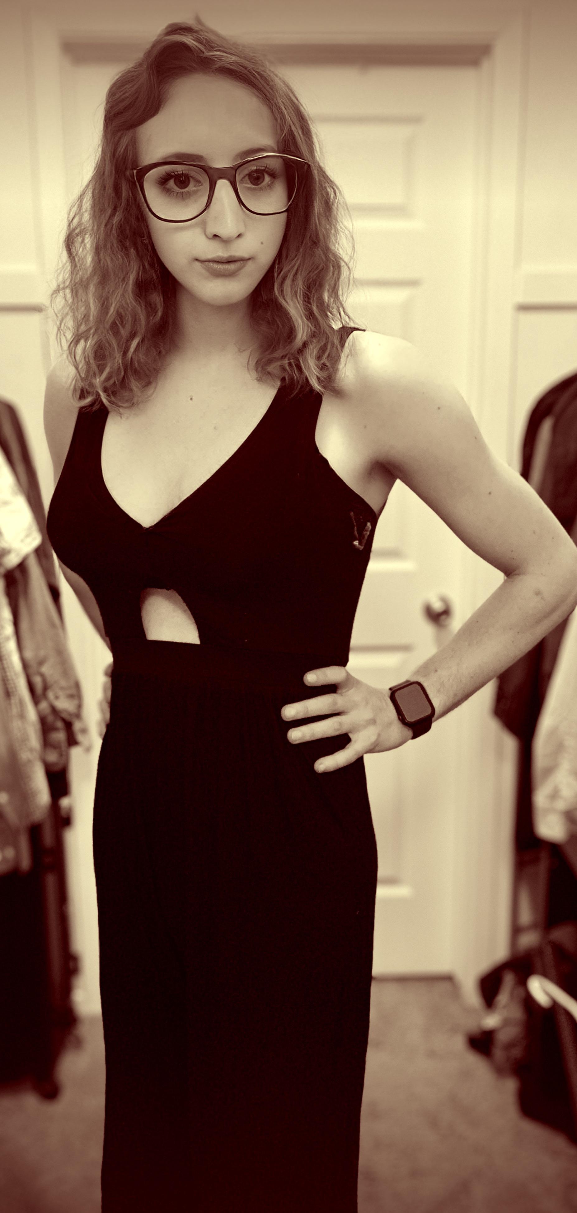 I wish I had someone that forced me to be like this all the time. | Scrolller