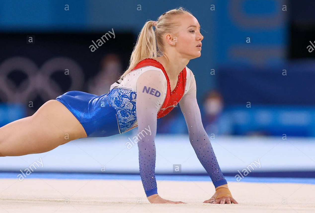 I'd sniff her leotard. | Scrolller