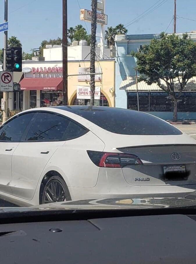 Identity crisis? | Scrolller