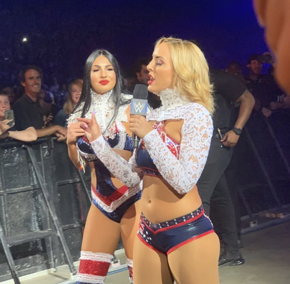 IIconics | Scrolller