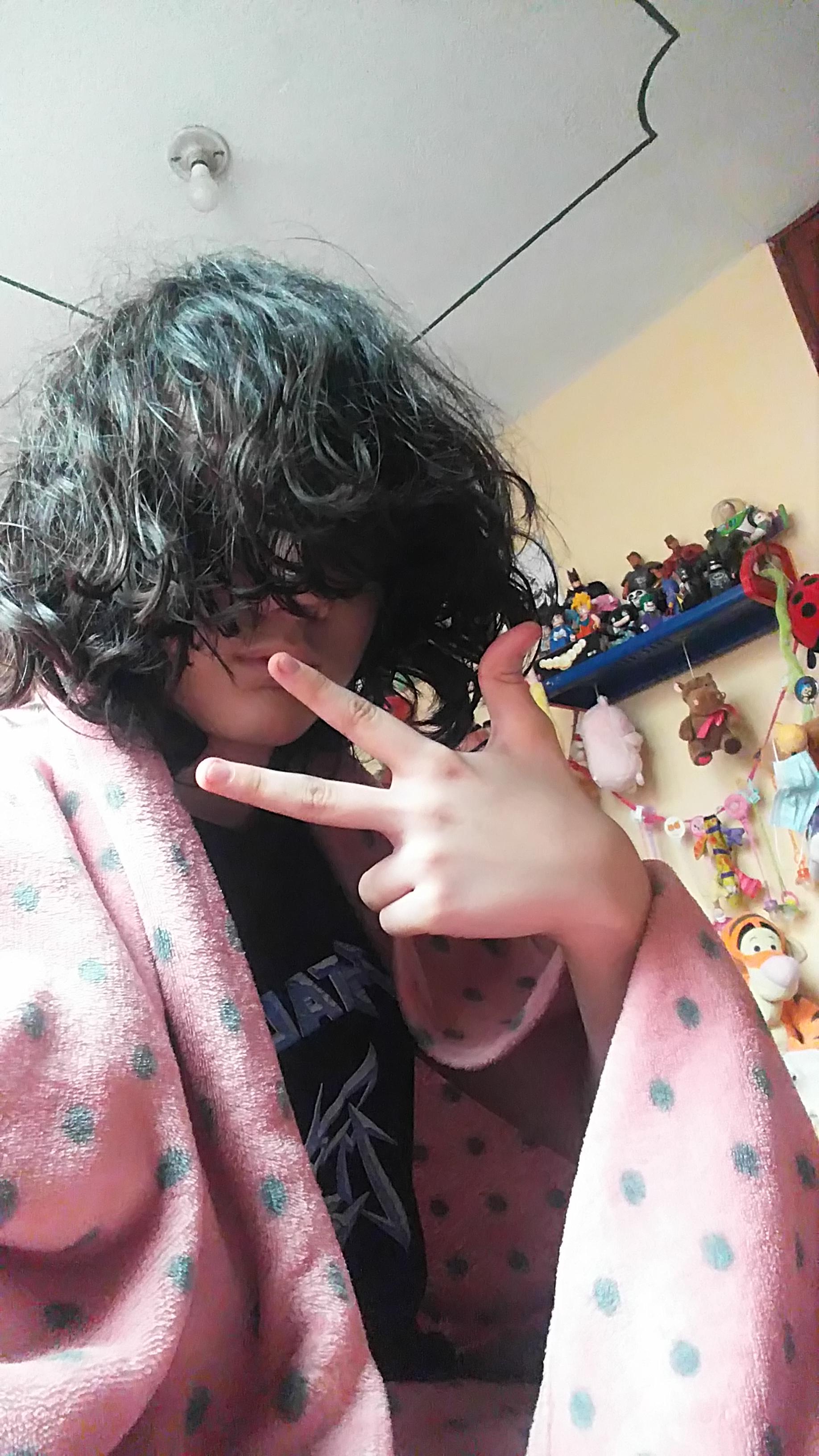 I'm sleepy lol 😪 | Scrolller