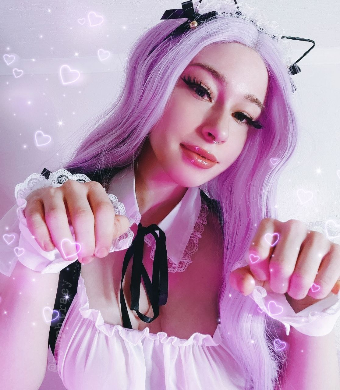 I'm your cat maid 💕🍒 | Scrolller