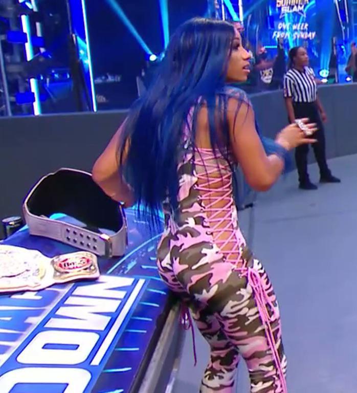 Imagine clapping Sasha’s cheeks | Scrolller