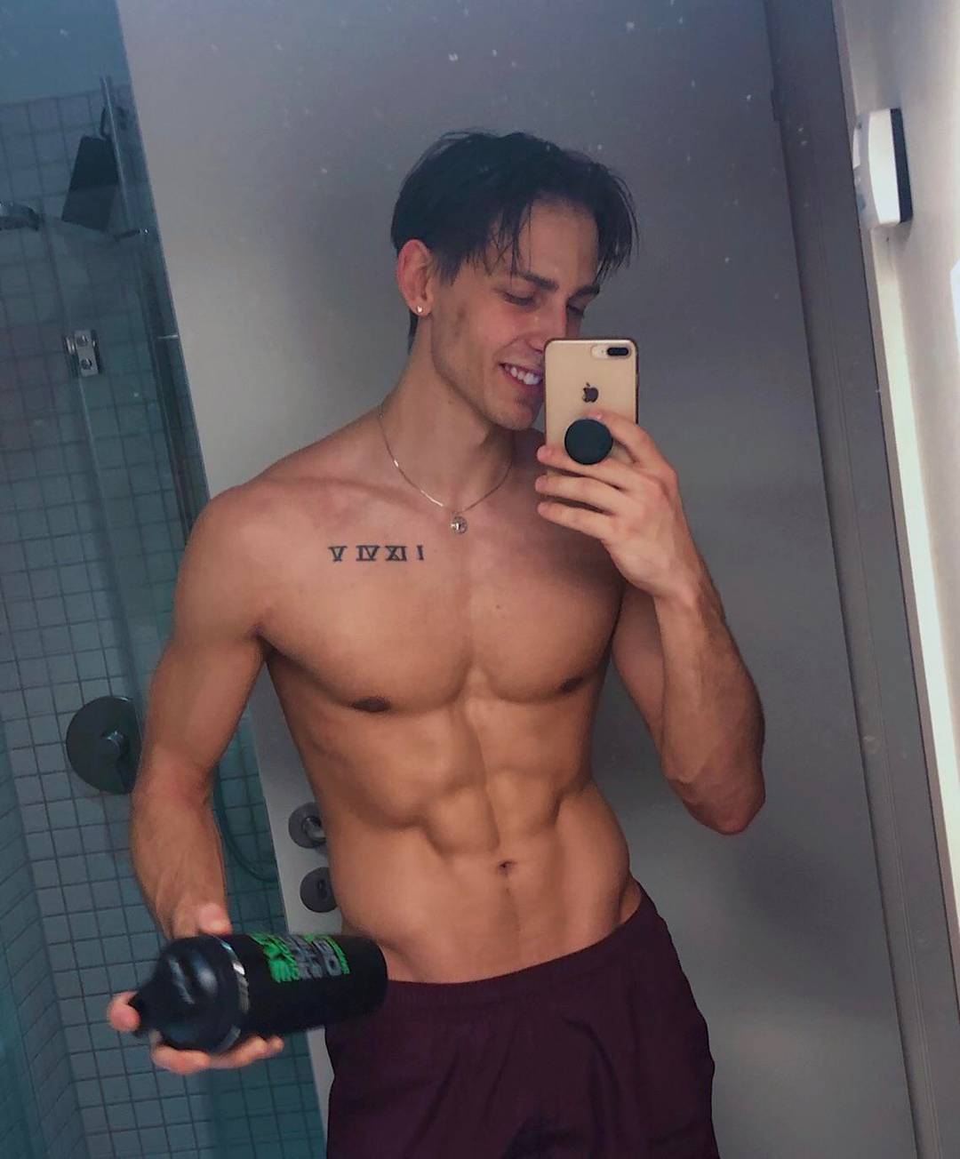 In need of some massage after my workout💦 | Scrolller