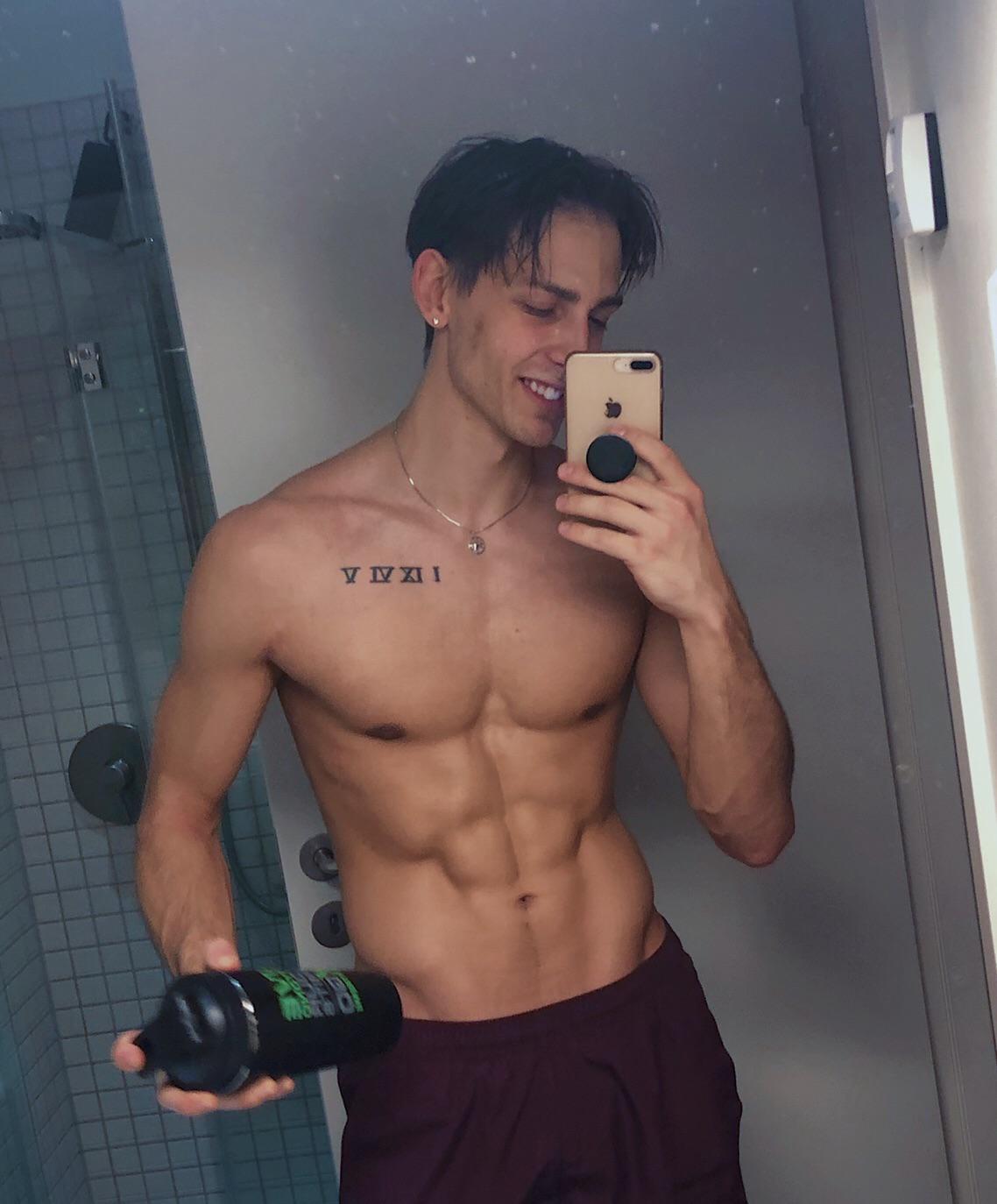 In Need Of Some Massage After My Workout💦 Scrolller