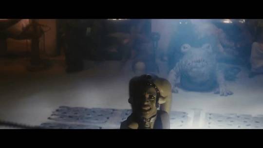 In Star Wars Episode VI: Return of the Jedi (1983), at 13'45, when Jabba the Hutt pulls the ...