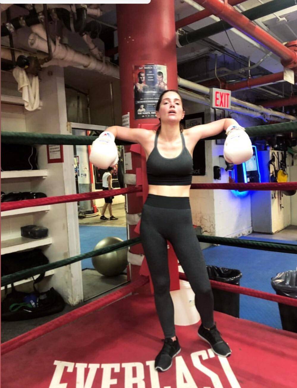 In the ring | Scrolller