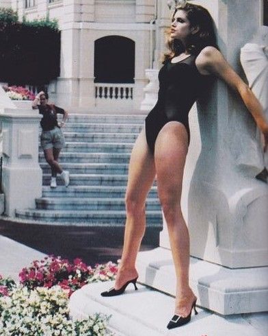 Incredible legs | Scrolller