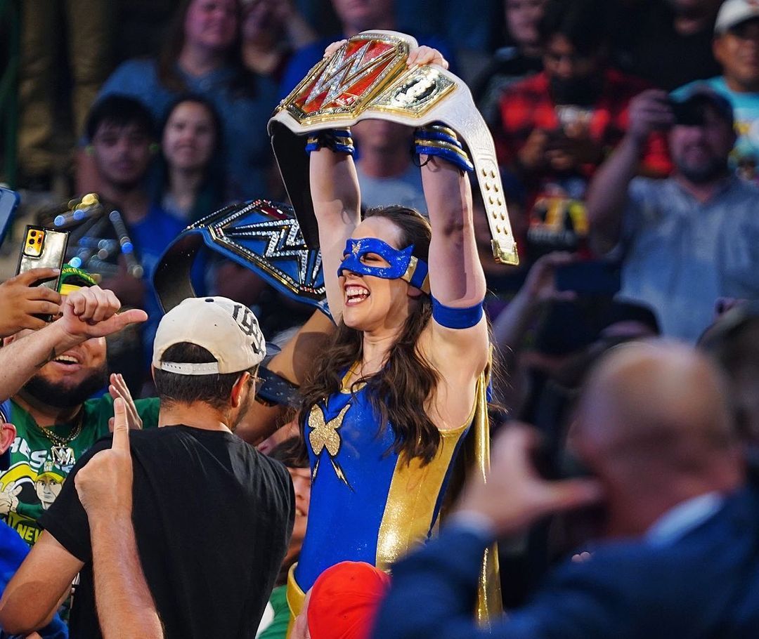 Incredible Nikki ASH finally got it, she is the NEW RAW womens champion !!!!! | Scrolller