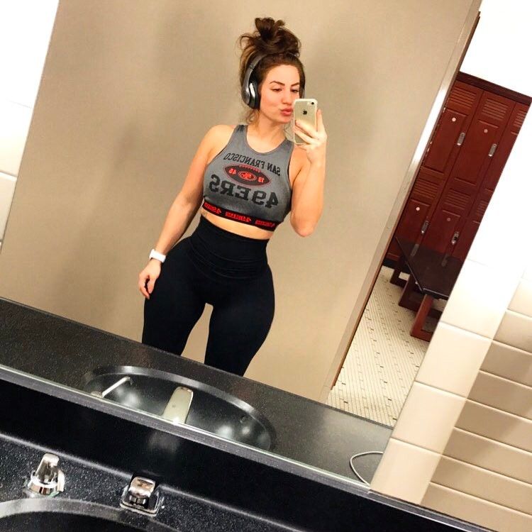 Insane gap | Scrolller