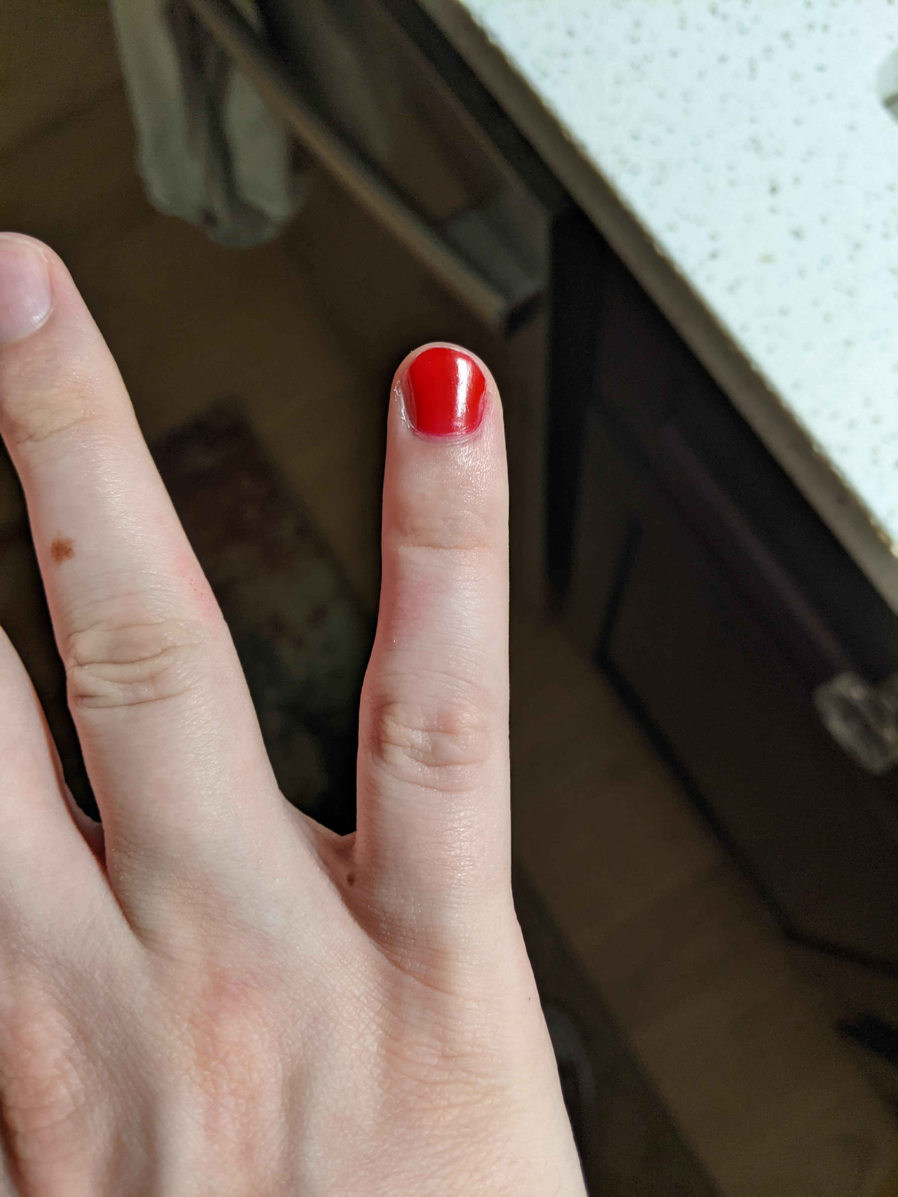 Inspired by Reggie Watts, I've painted my pinky nail red! | Scrolller