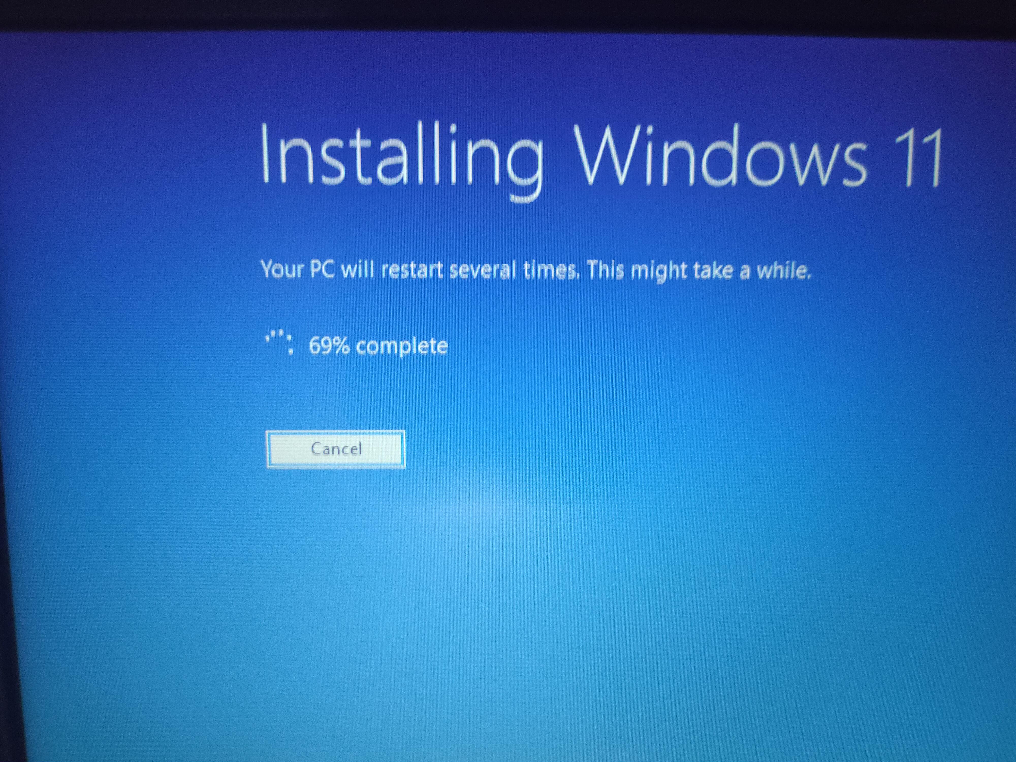 Installing Windows 11. Nice | Scrolller