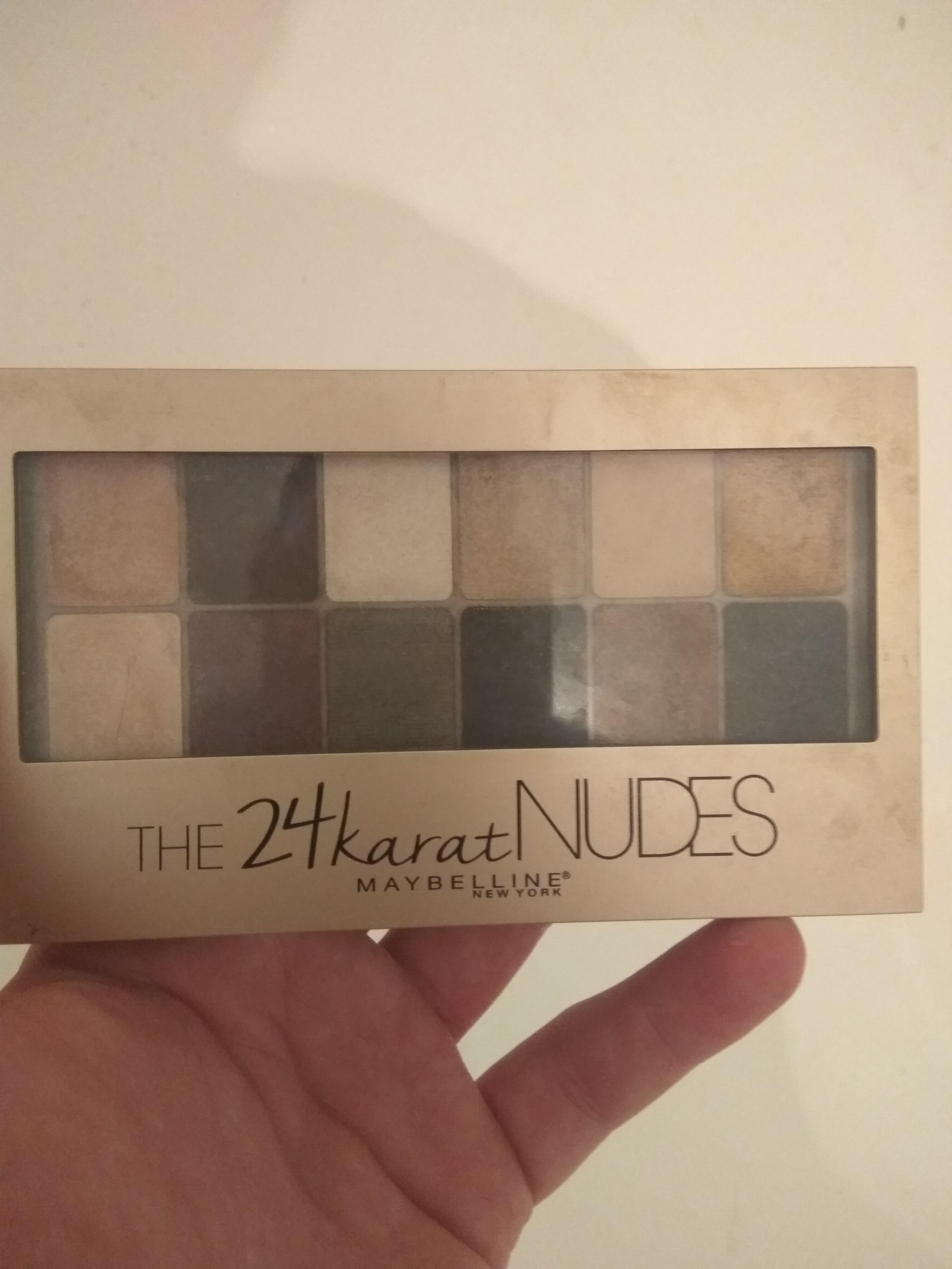 Interesting makeup | Scrolller