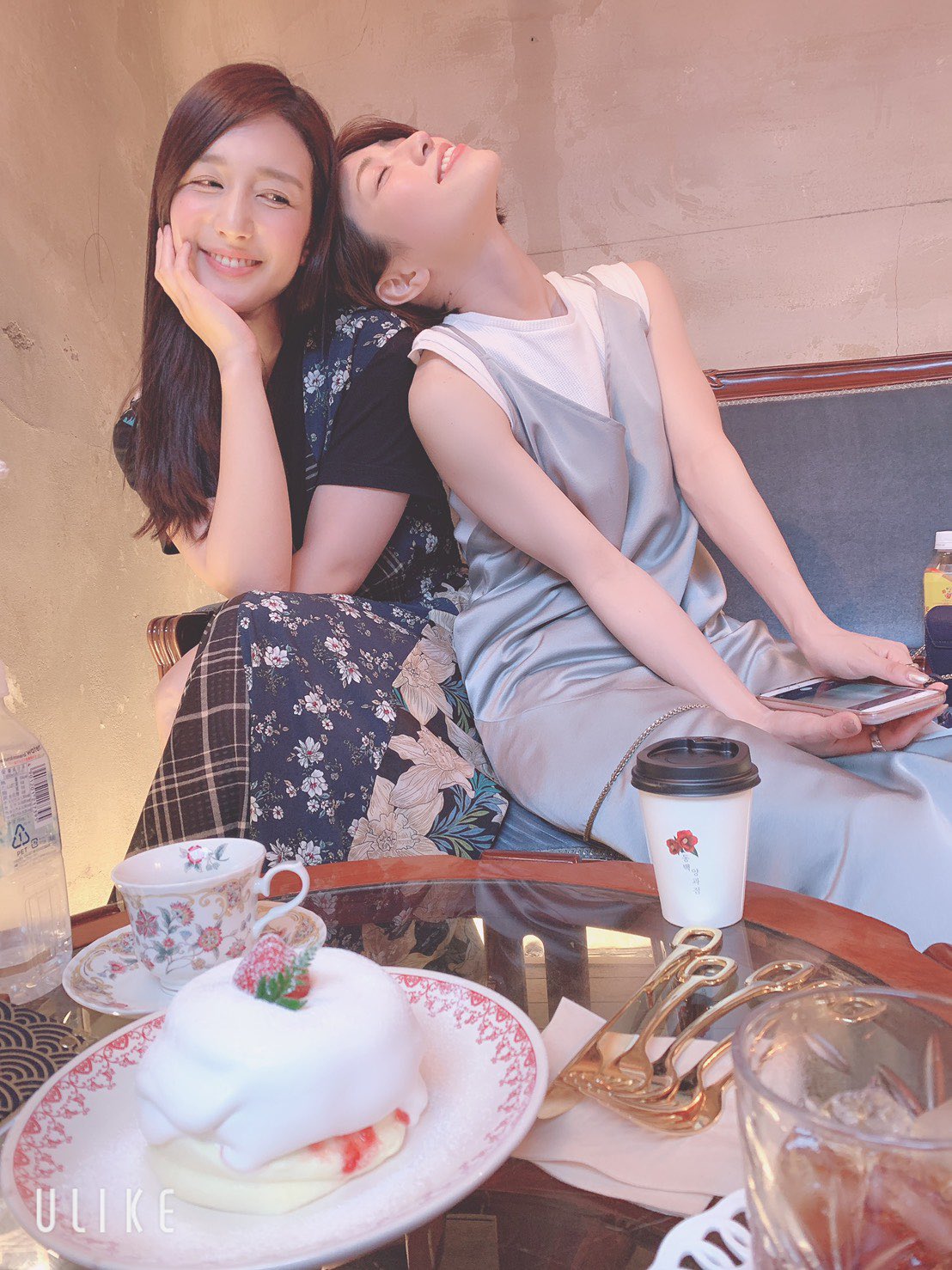 Iori Kogawa on coffee date | Scrolller