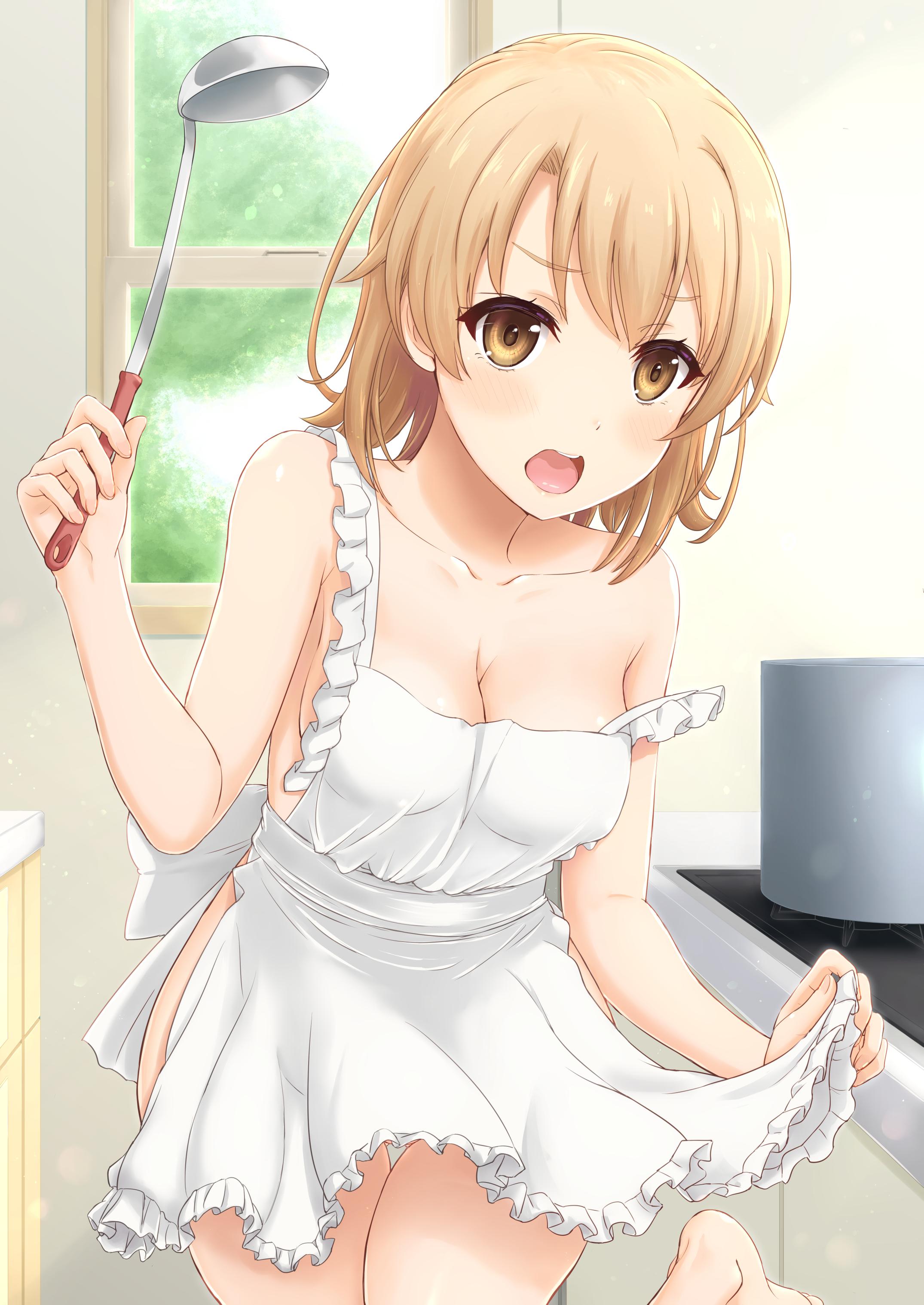 Iroha in apron | Scrolller