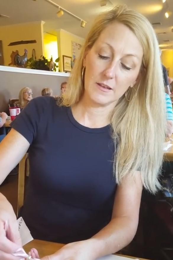 Is my friends mom a milf? | Scrolller