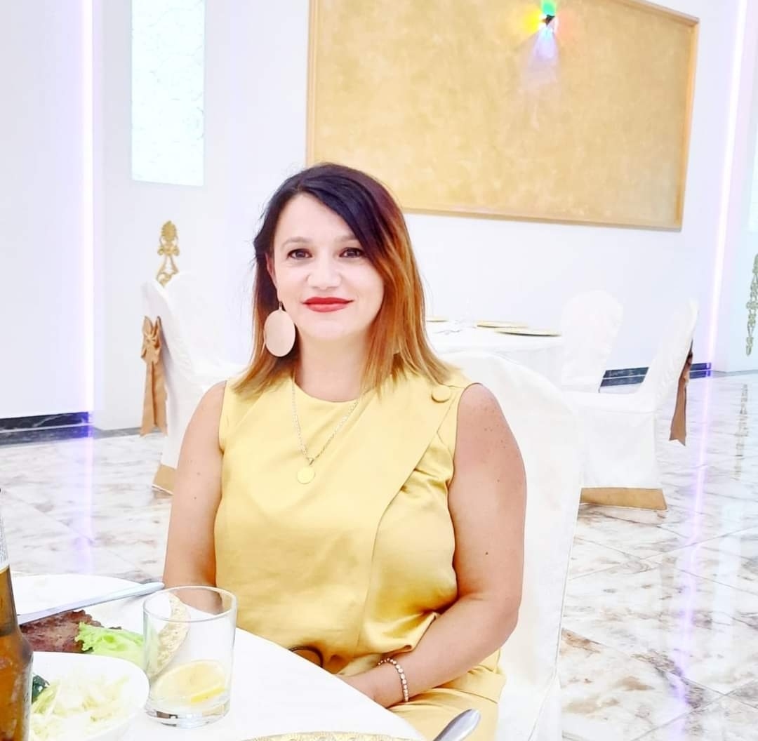 Can she be a hotwife (51)? | Scrolller