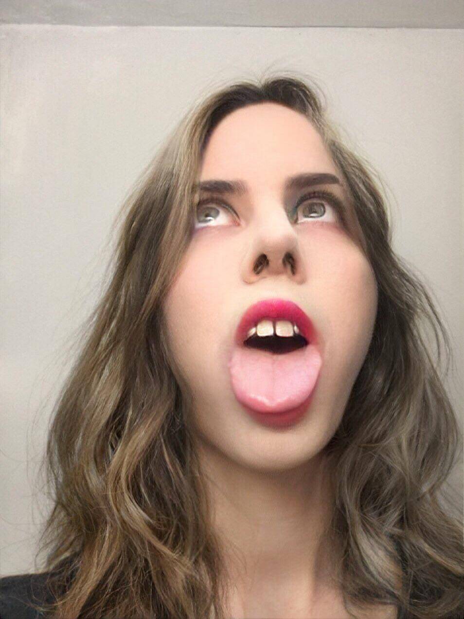 Am I doing this right? I am new to all of this 🖤🏳️‍🌈🤘🏻 | Scrolller