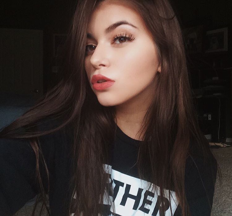 Is "too pretty" a thing? | Scrolller