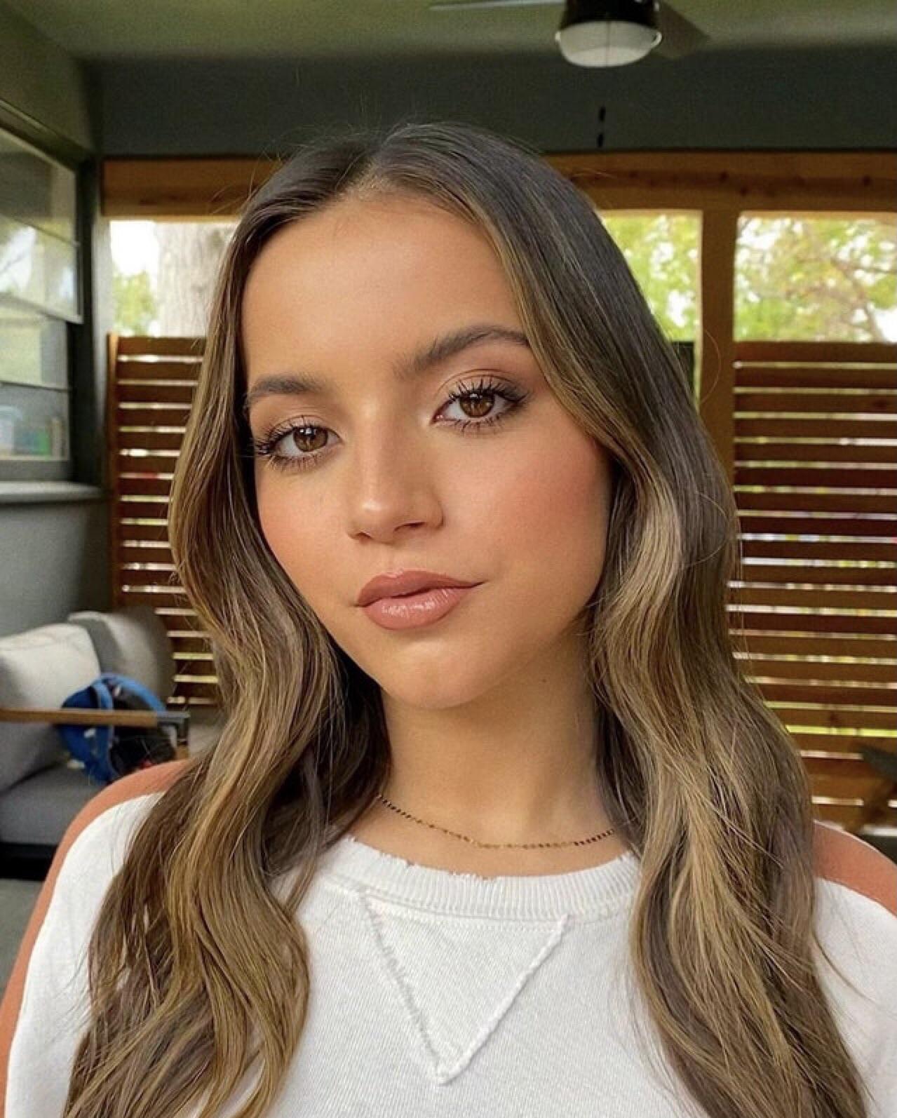 Isabela Merced (Moner) 🤩 | Scrolller