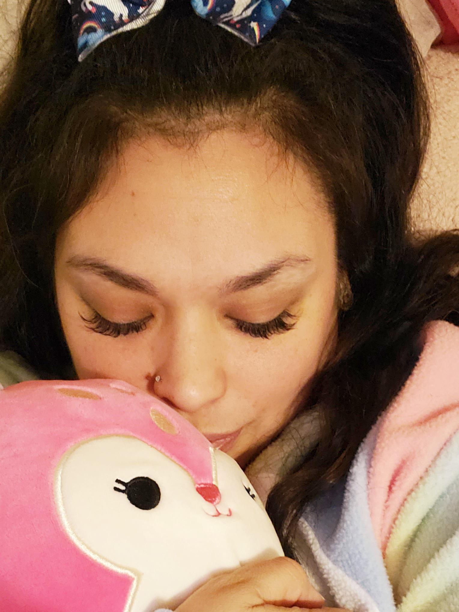 Ish my cakeday! I have been super sleepy all day but also extra comfy 🥰💖 | Scrolller