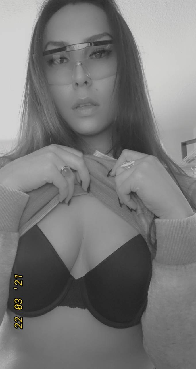 It looks safe in here. | Scrolller