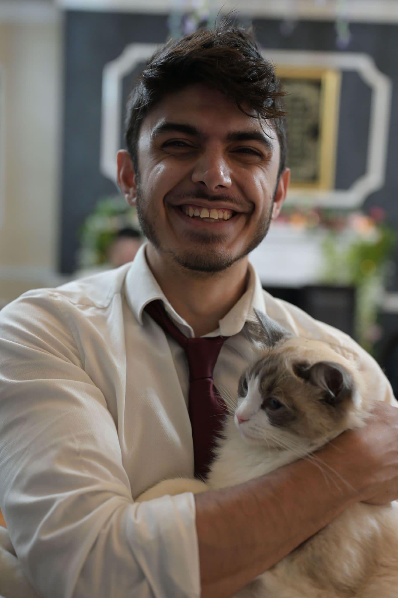 It’s a cat | Scrolller