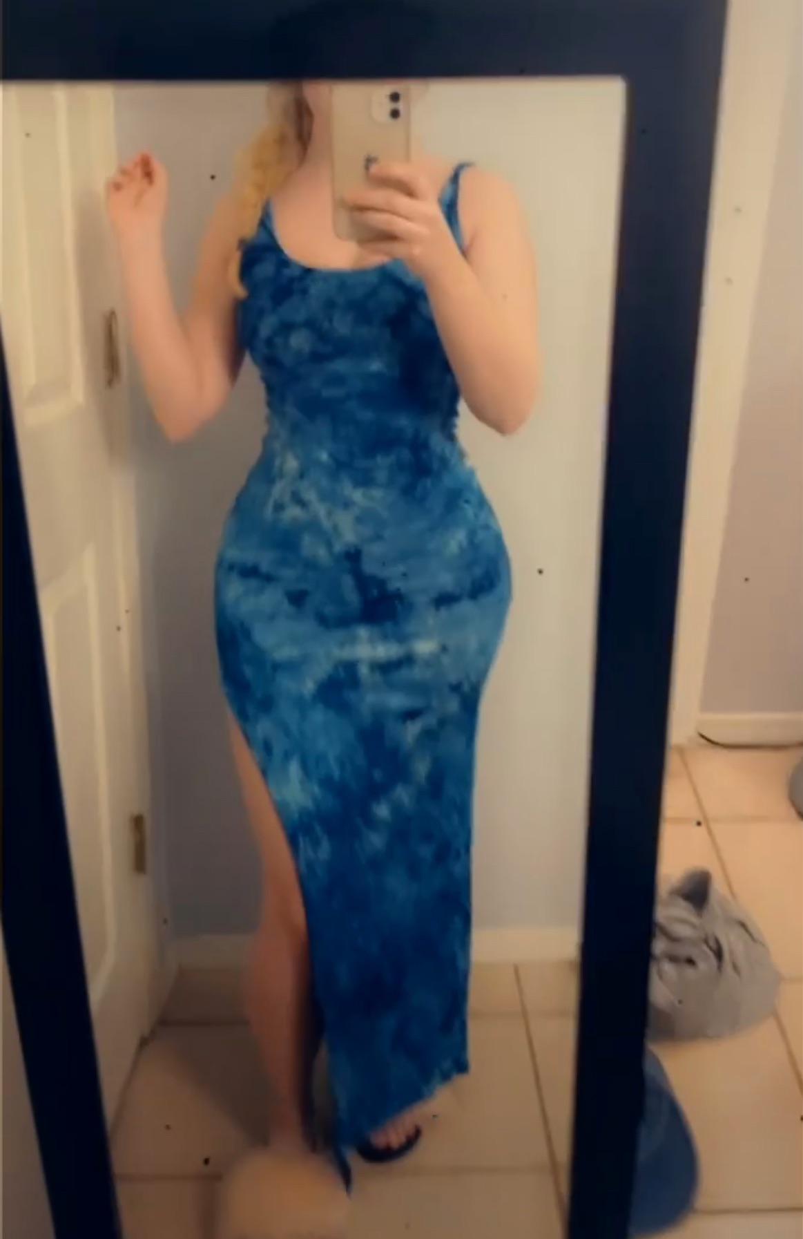 Body shaped like a coke bottle 😋 | Scrolller