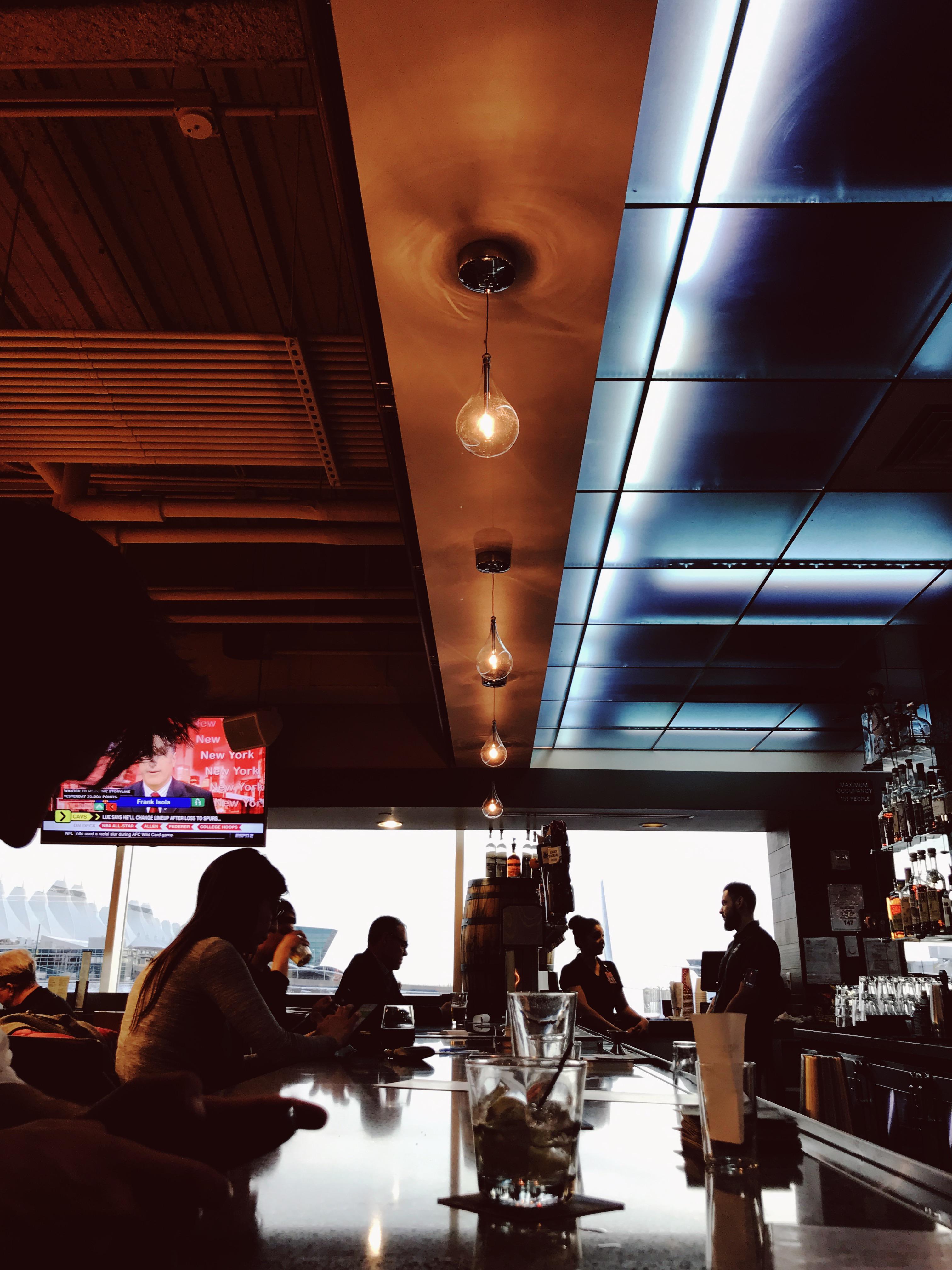 ITAP at the bar | Scrolller