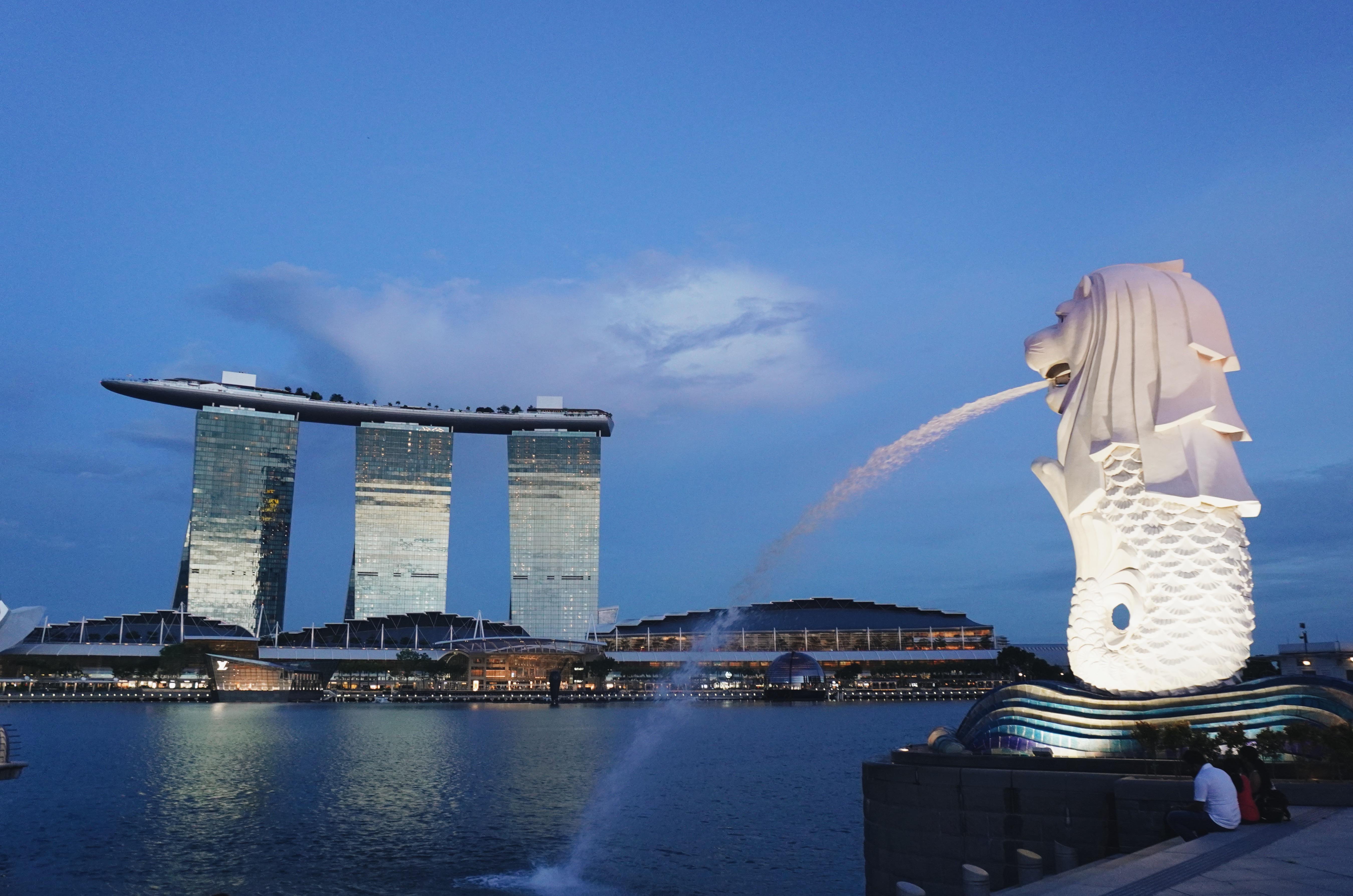 ITAP of Marina Bay Sands and the Merlion in Singapore | Scrolller