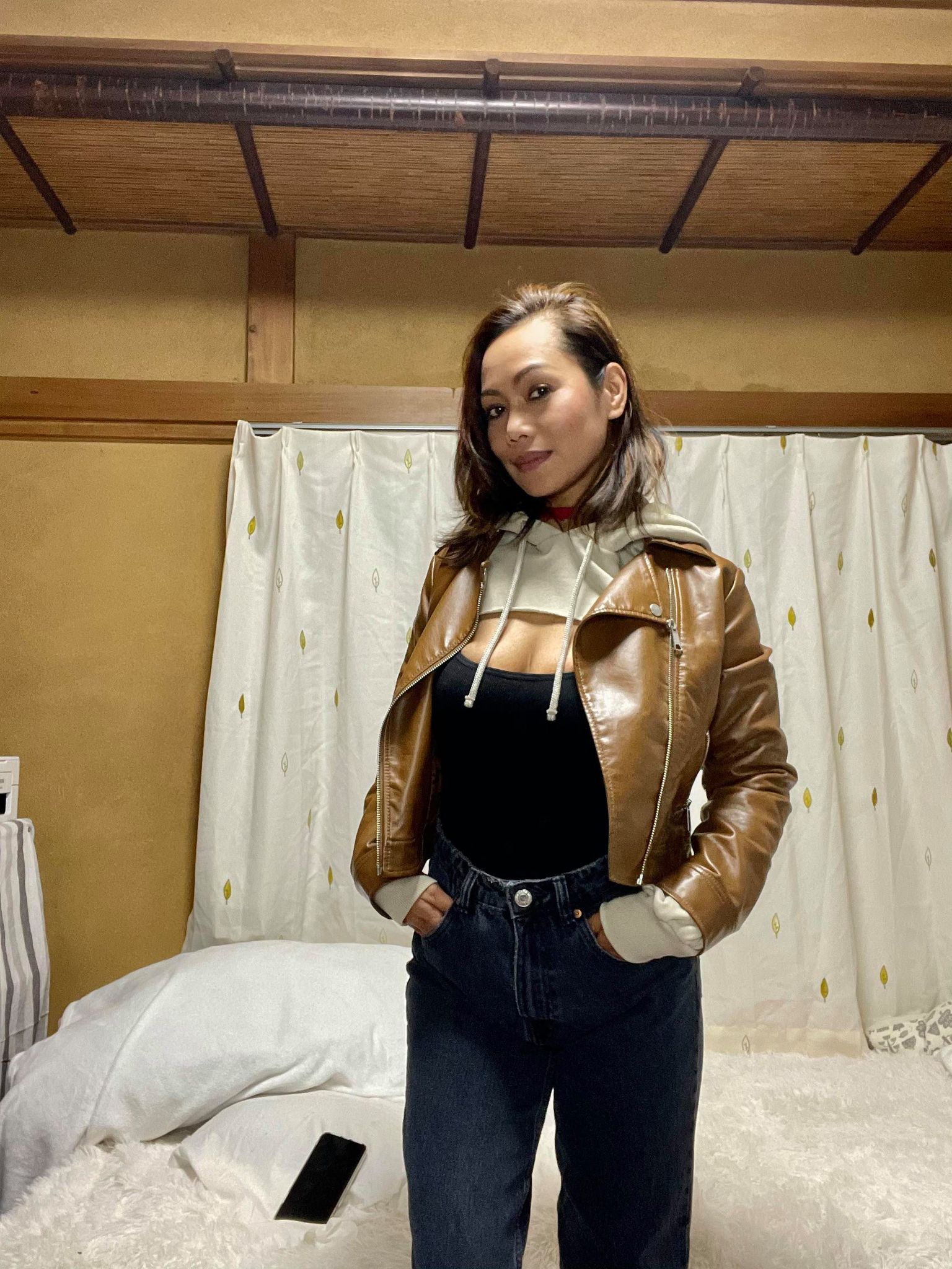 It's cold here, do you like my style? | Scrolller