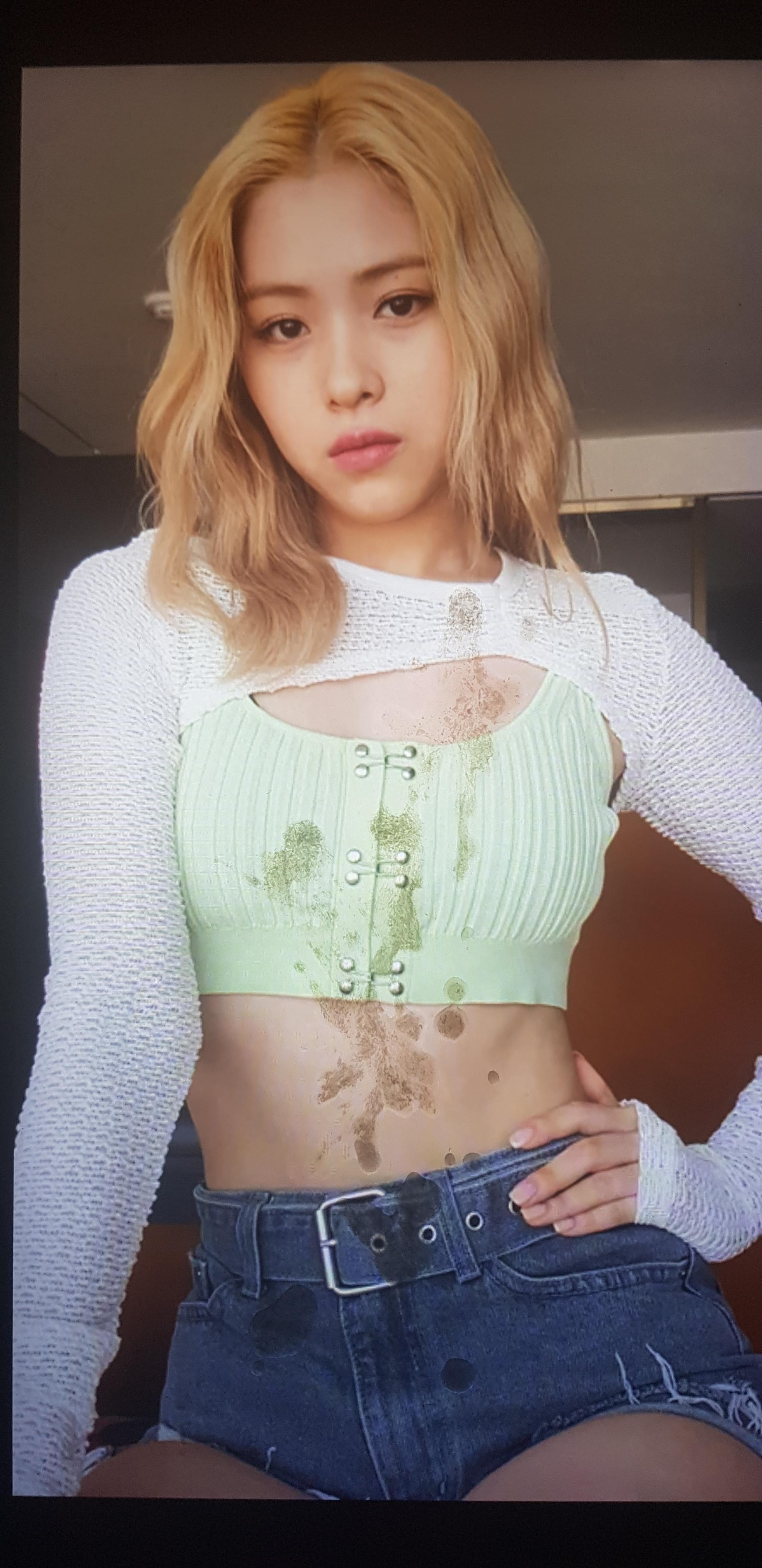 Itzy - Ryujin | Scrolller