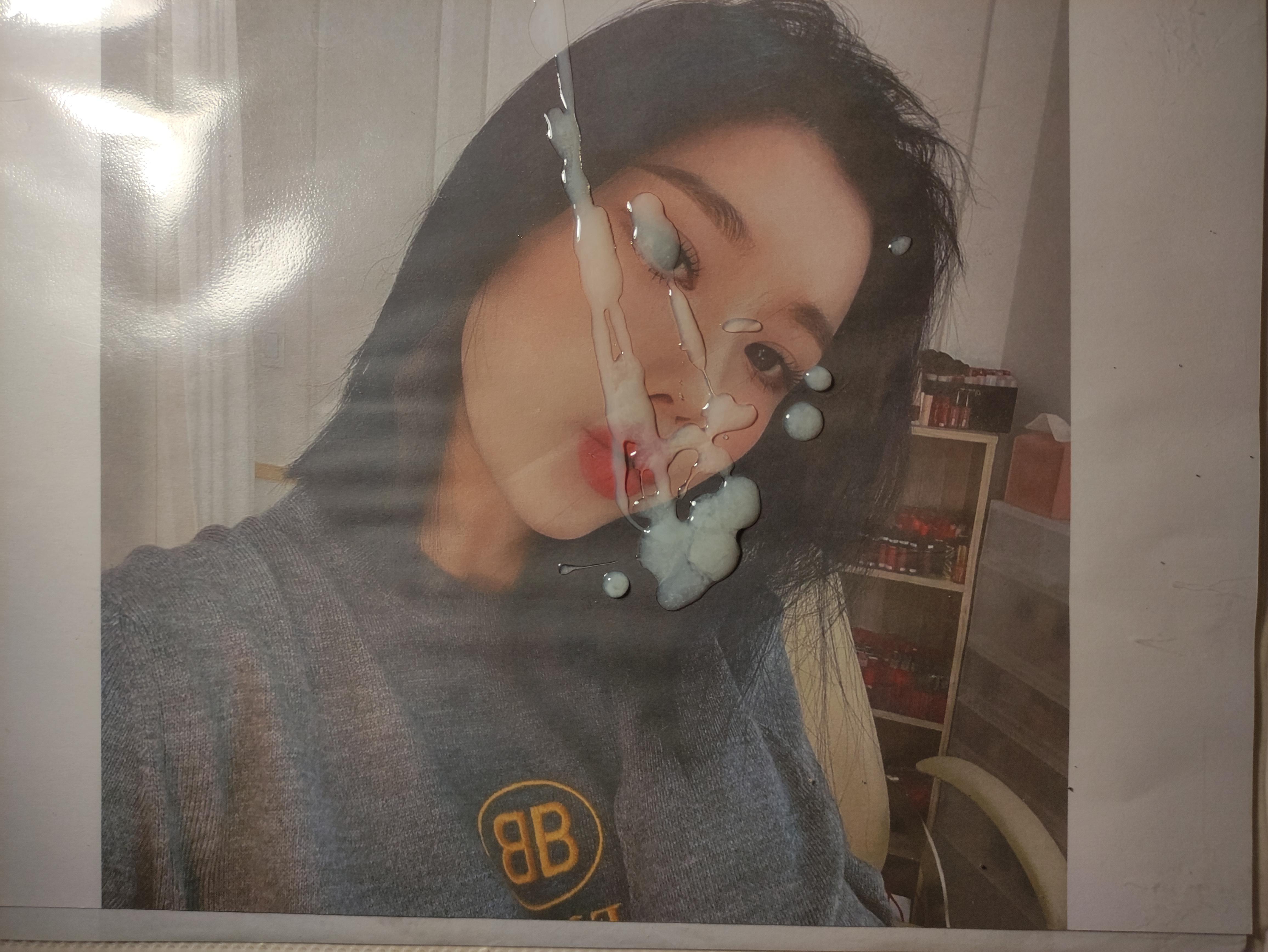 Izone - Eunbi | Scrolller