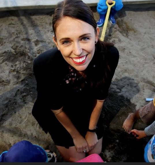 Jacinda's on her knees in front of you, what do you do? | Scrolller