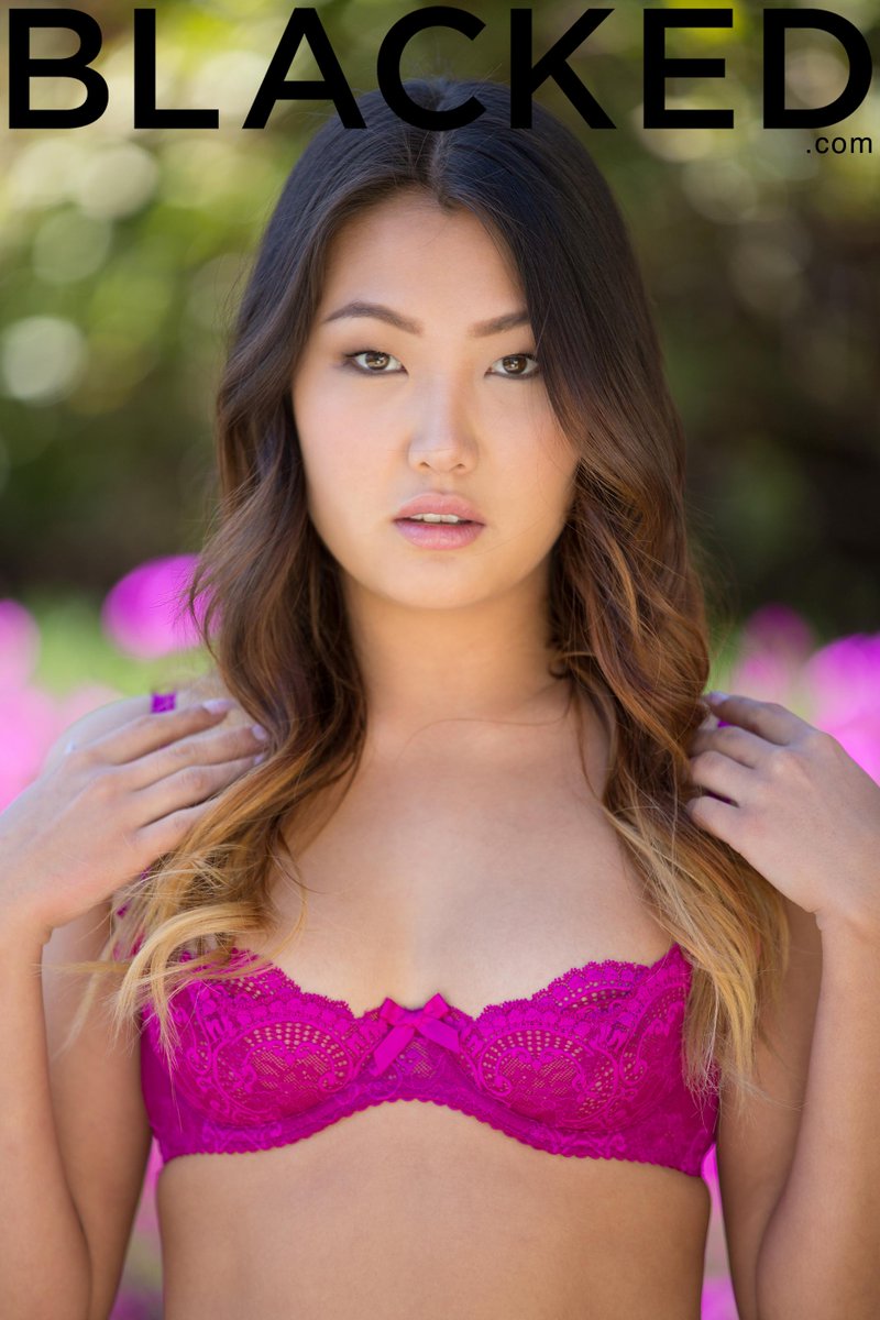 Jade Luv | Scrolller