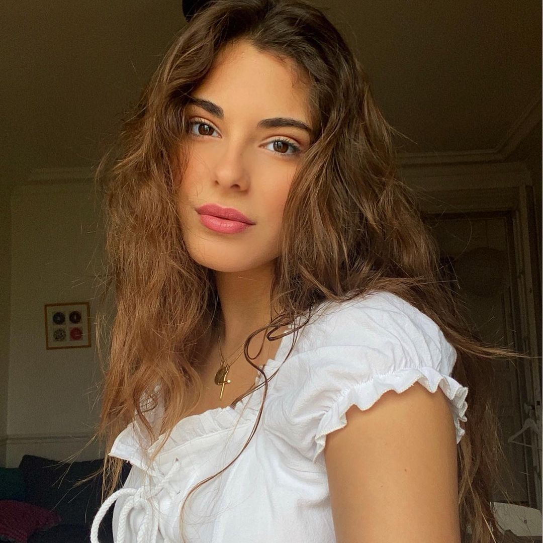 Jade Urtebise [irtr] | Scrolller