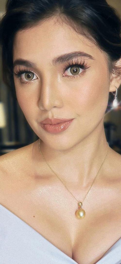 Jane de leon | Scrolller