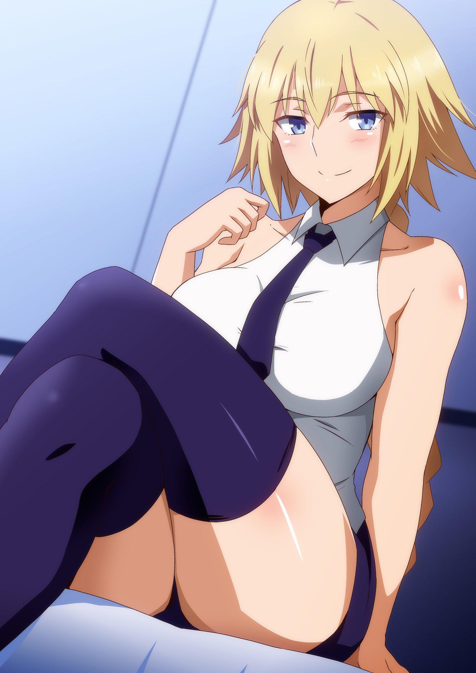 Jeanne Thighs | Scrolller