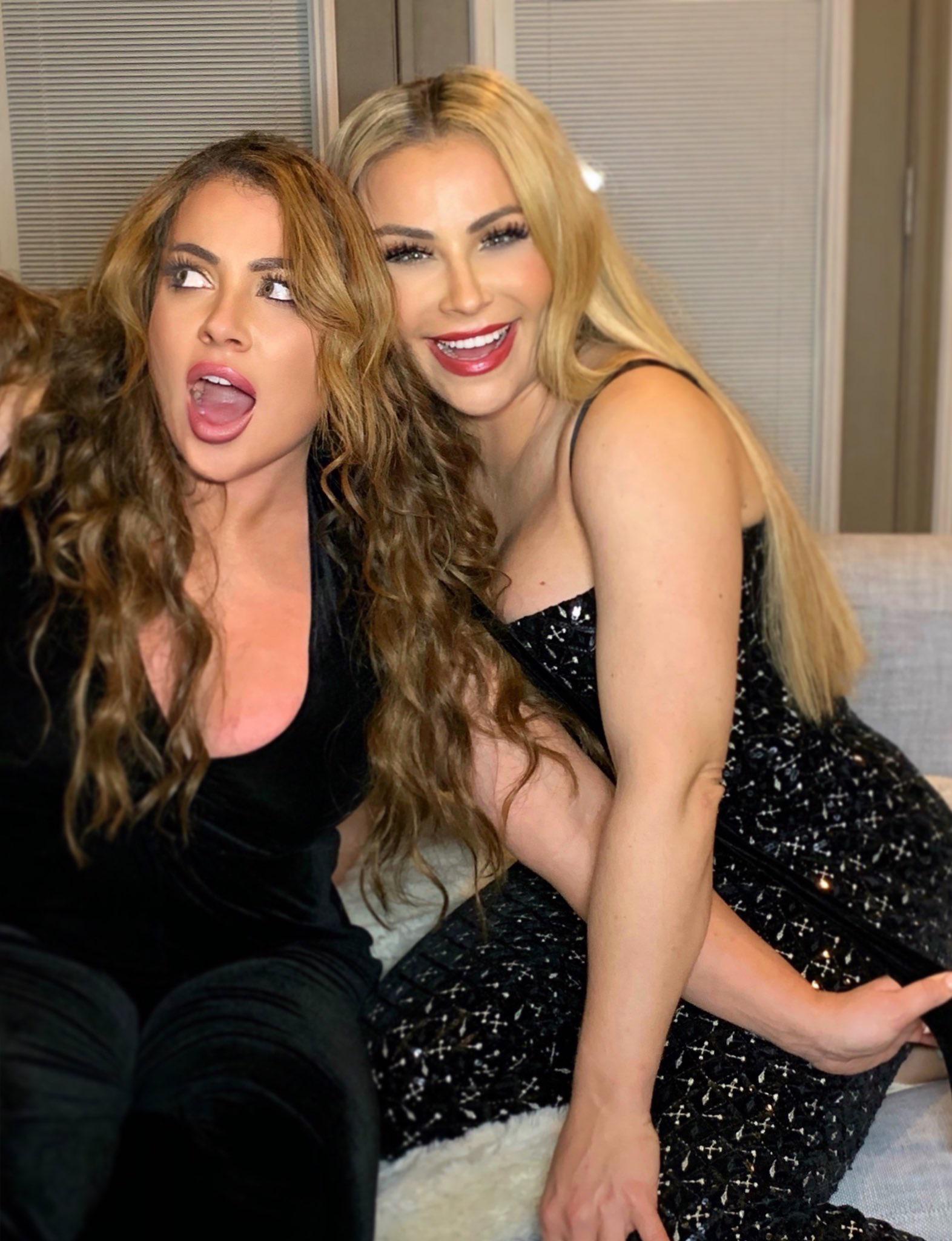 Jenni and nattie | Scrolller