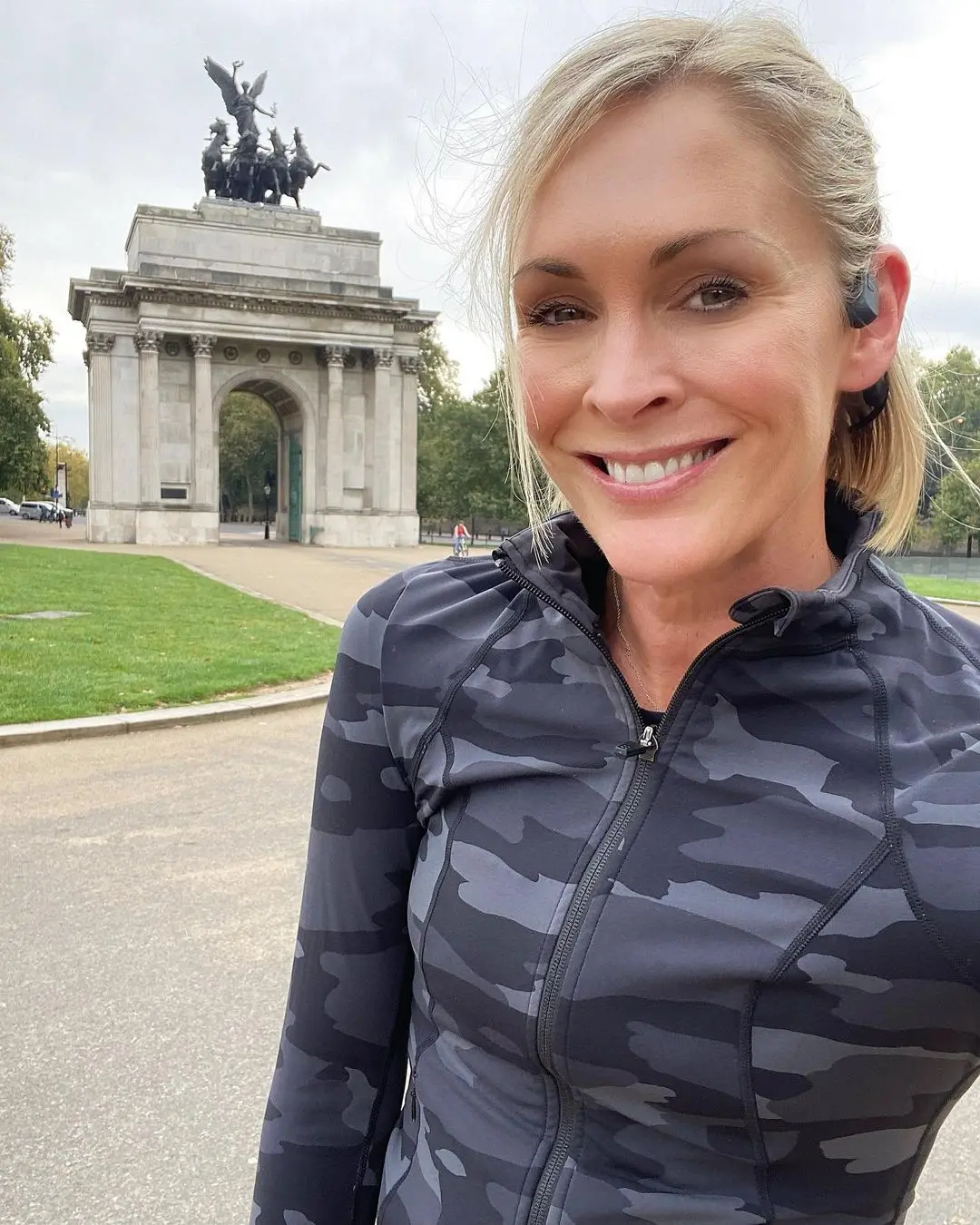 Jenni Falconer Scrolller