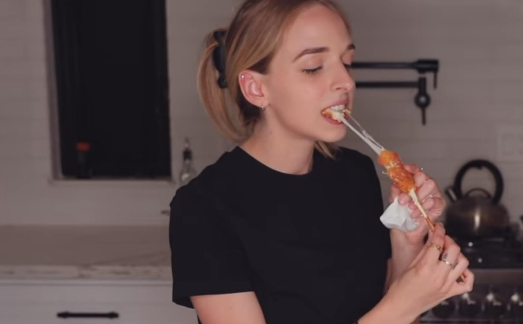 Jennxpenn eating Korean Fried Cheese | Scrolller