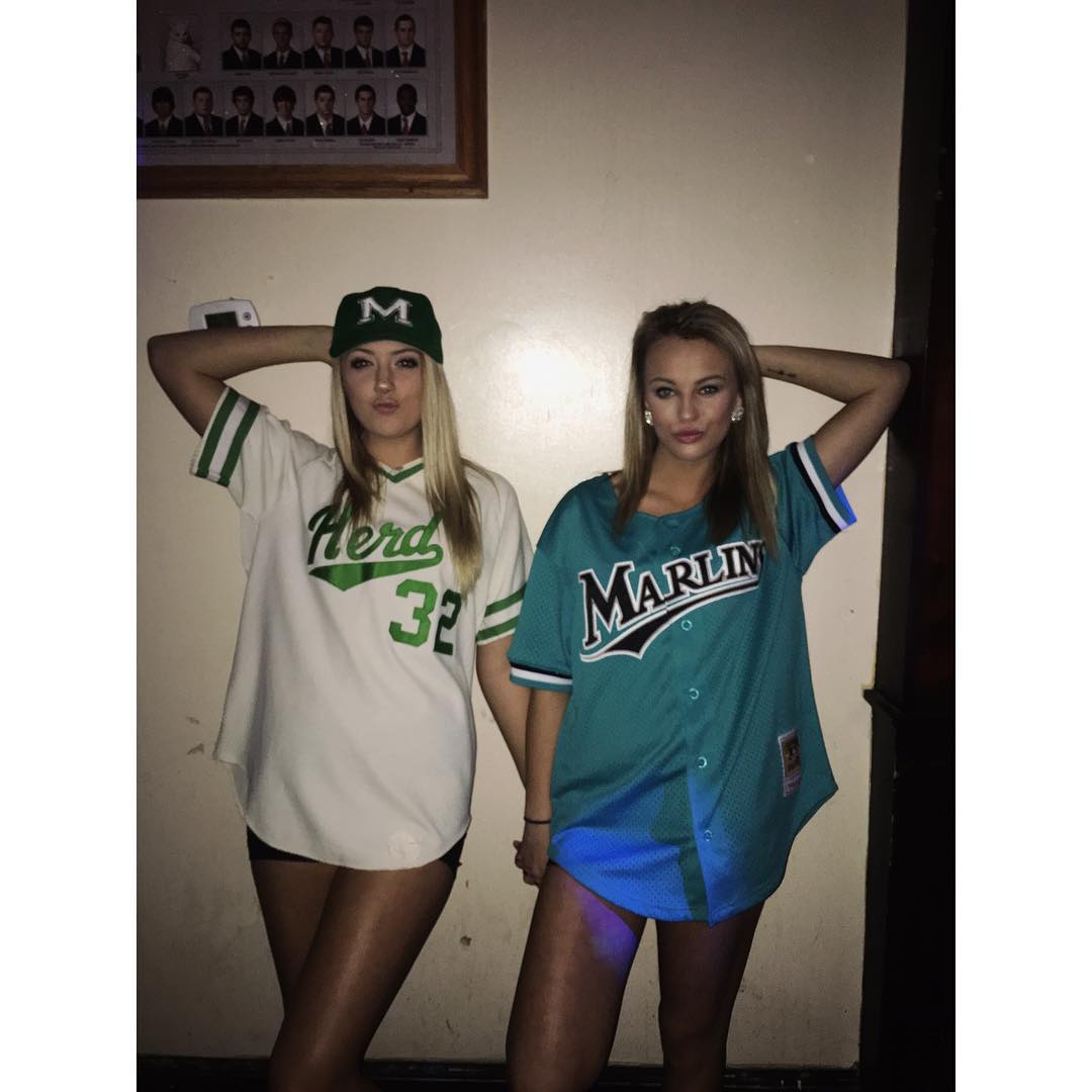 Jersey Girls | Scrolller